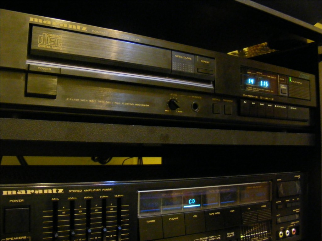 Marantz CD-65 r&r at Analogic Sound